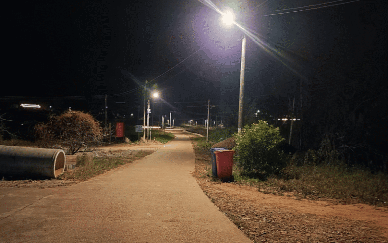 How to Choose the Right Height for Streetlight Poles - Sigostreetlight